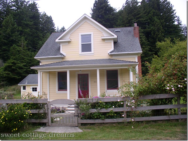 Sweet Cottage Dreams: a sweet little farmhouse